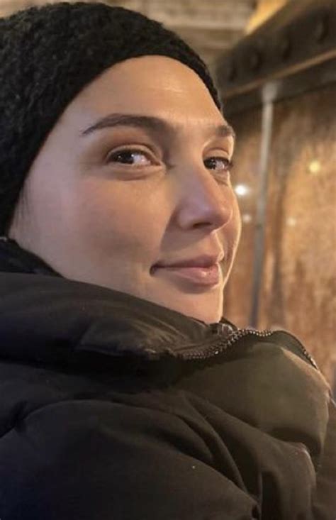 Gal Gadot Has Such A Fuckable Face Rjerkofftoceleb
