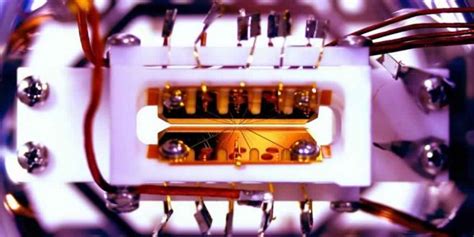 Researchers Develop Small Reprogrammable Quantum Computer Canada Journal News Of The World