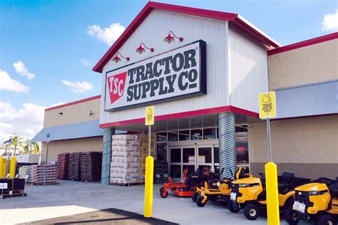 The Tractor Supply Story Joe Scarlett
