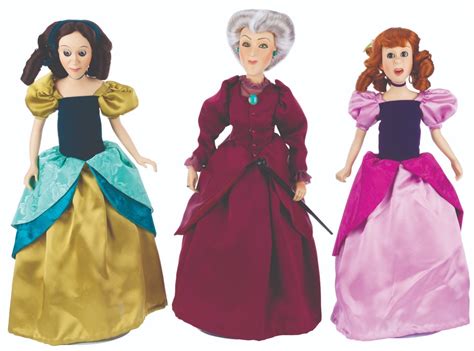 A Cinderella” Lady Tremaine And Wicked Stepsisters Doll Set Van