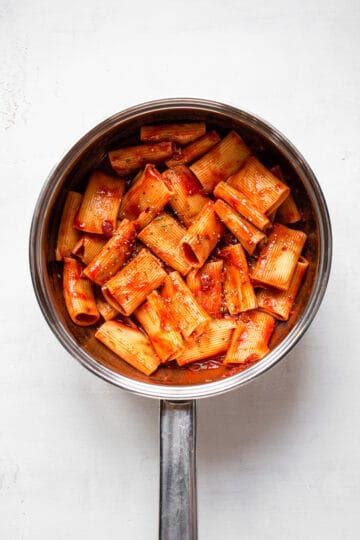Pasta Sauce With Passata Tomato Puree Cooking With Elo