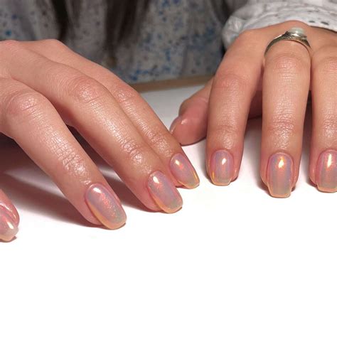 28 Short Chrome Nail Ideas For A Gorgeous Glazed Manicure