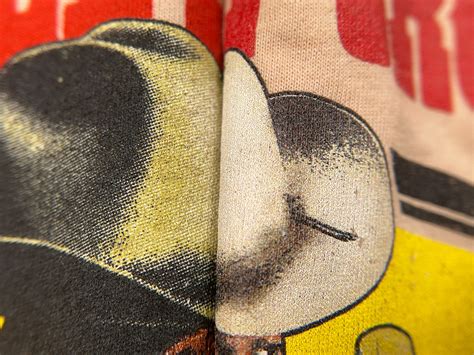 Charley Sim Dtg Macro 11 Printed Threads