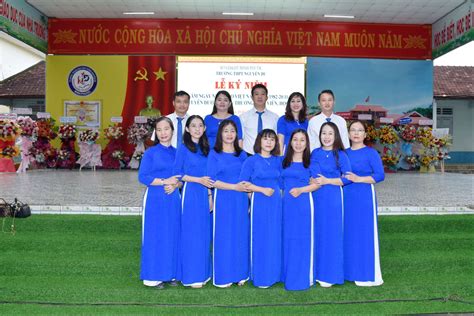 Đặc điểm tâm sinh lí lứa tuổi học sinh Trung học phổ thông