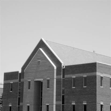 Solved In Matlab Apply The Following Spatial Domain Sobel Chegg Com