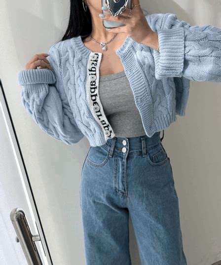 레터링 꽈배기 니트 숏 크롭 가디건 6col 에이블리