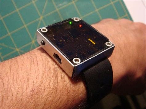 A Diy Arduino Watch That S Actually Wearable Still Won T Win You Points With The Ladies