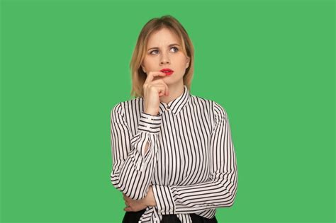 გარდაცვალებამდე დამ დედა აიძულა რომ ბინის მთელი წილი მისთვის გადაეცა რჩევები ვივიენისგან