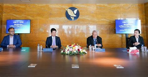 ស្ថាប័នឯកជនធំៗ ២ ប្រកាសដាក់ឲ្យដំណើរការសេវាពិនិត្យសុខភាពហិរញ្ញវត្ថុលើកម្មវិធី អេស៊ីលីដា ម៉ូបាល