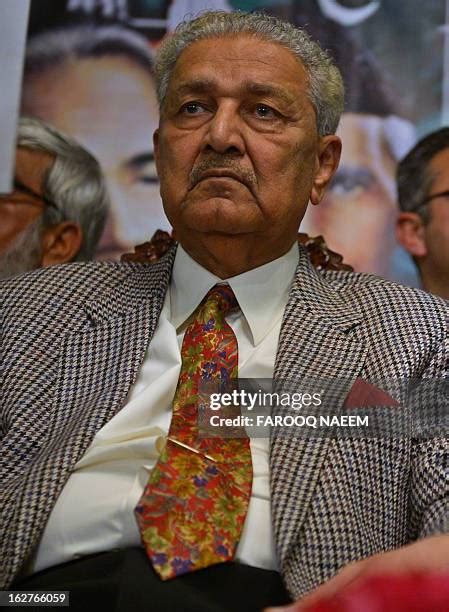 Dr Abdul Qadeer Khan Photos And Premium High Res Pictures Getty Images