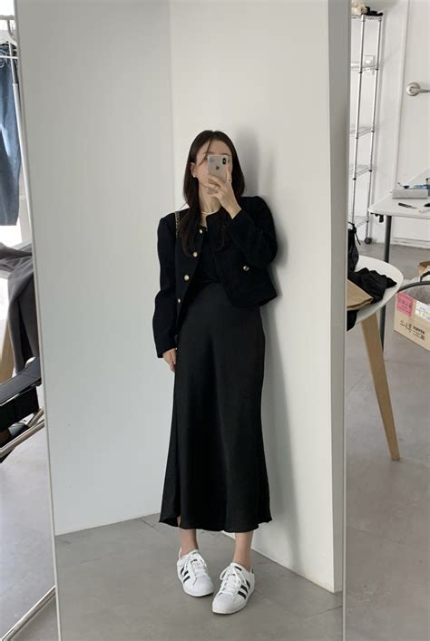 리즈오브 애티 머메이드 새틴 스커트1color