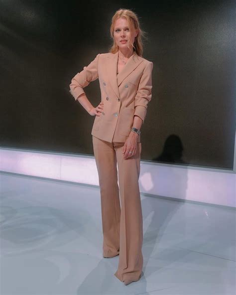 5 правил стиля которым следует популярная телеведущая Ольга Фреймут