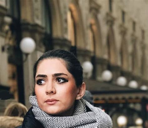 عکس های جدید صدف کریمی دختر کوچولوی تبلیغ داروگر بعد ۳۰ سال در فرانسه روزنامه هفت صبح