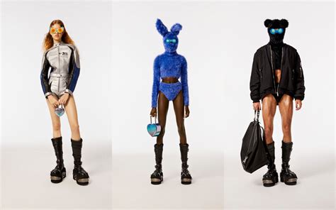 앰부시 23 봄 여름 컬렉션 공개