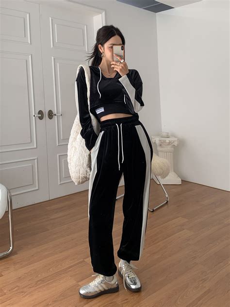 크롭힙스타세트 트레이닝세트 핏보장 힙룩 미친스판 벨로아 벨벳 크롭 조거바지 88가능 에이블리