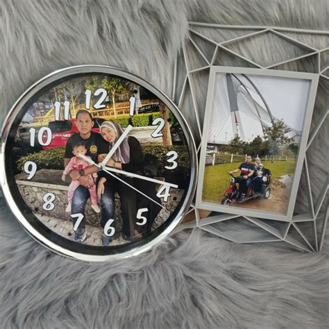 Jam Frame Boleh Letak Gambar