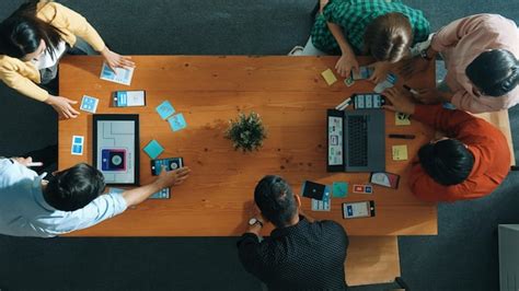 Premium Photo Programmer Sharing Ux Ui Design Idea With Developer At