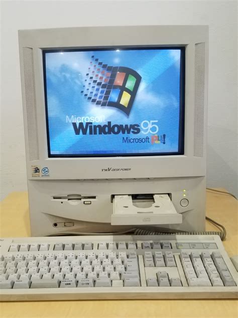 【中古】レトロ パソコン 富士通 Fmv Deskpower C 590c3 Win95 一太郎 Fmv5dc1 メカニカル キーボード