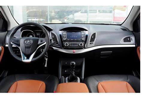 جک S5 بخریم یا هایما S7؟ بررسی دو شاسی بلند محبوب بازار خودروی ایران