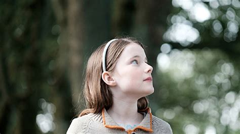 [리뷰] 말없는 소녀 마음을 어루만지는 수작