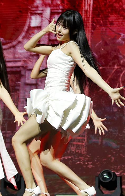 240610 Everglow E U Zombie Comeback Showcase Kpopping