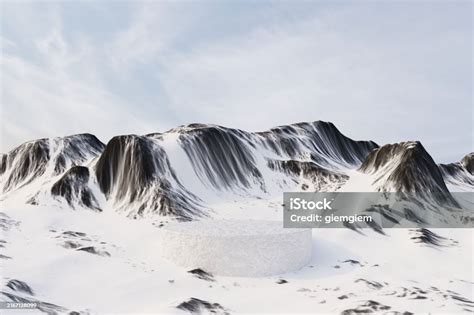 3d 렌더링 겨울 플랫폼 및 자연 모형 배경 얼음 눈 산에 돌 연단 제품 디스플레이 광고 화장품 스킨 케어 등을위한 배경 하늘 및 구름 산에 대한 스톡 사진 및 기타 이미지