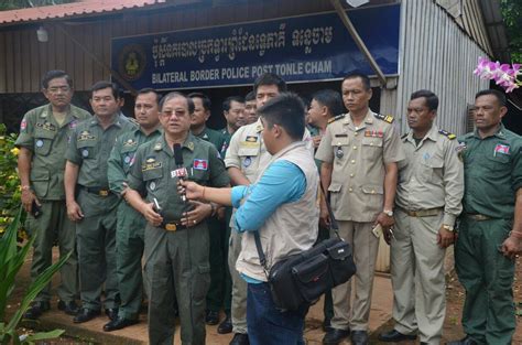 លោកឧត្តមសេនីយ៍បែន រ័ត្ន ៖《ការប្តេជ្ញាខិតខំការកសាង និងការអភិវឌ្ឍន៍