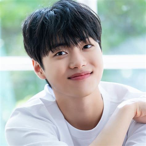 Lee Seon Discover Latest K Pop News K Drama Updates Profiles More Kpopmap