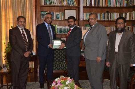 Anis Ur Rehman On Linkedin Presenting Momento From Icma Pakistan