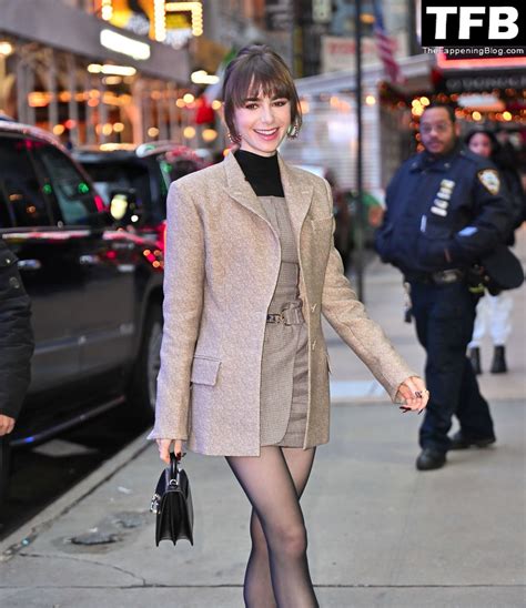 Lily Collins Sexy Photos Sexy E Girls