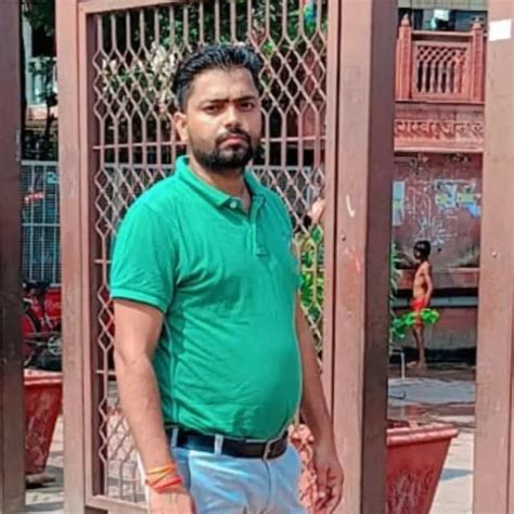 Ajay Nishad An495826 • Threads Say More