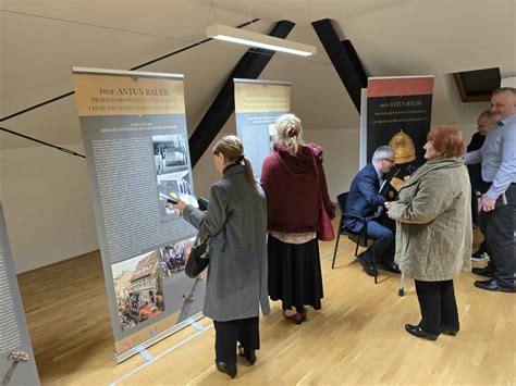 Grad Valpovo Otvorena Izložba „prof Antun Bauer Prazmaj Obnovitelj Vučedolski Iii I Dvije