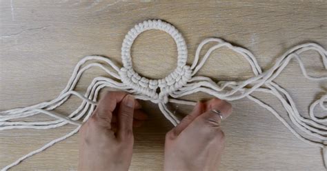 6 Simple Knots One Gorgeous Plant Hanger Bochiknot
