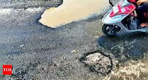 Bbmp Book Bbmp For Bad Roads Bengaluru Citizens To Cops Bengaluru