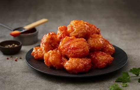 J제일제당 ‘고메 소바바치킨 양념…두 달 만에 30억원 팔려 데일리환경