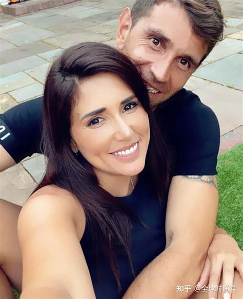 阿根廷门将马丁内斯，家境贫寒经历似魔笛，女友不离不弃成佳话 知乎