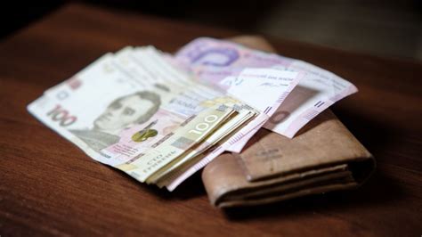 Индексация пенсий с 1 марта кто получит повышение и доплаты Парламент Ua