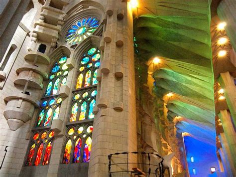 The Crazy Genius Architecture Of Antoni Gaudi In Barcelona Sagrada
