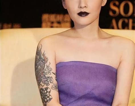 Singer Fan Xiaoxuan Not Taking The Usual Path To Remove The Womb For