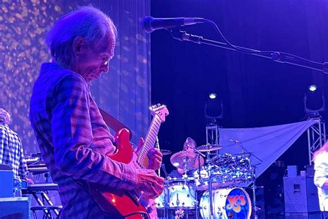 Steve Howe Explains How Yes Built Their Classic Tales Set List