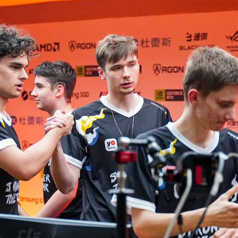 How Big Is CS GO File Size Player Base And Impact