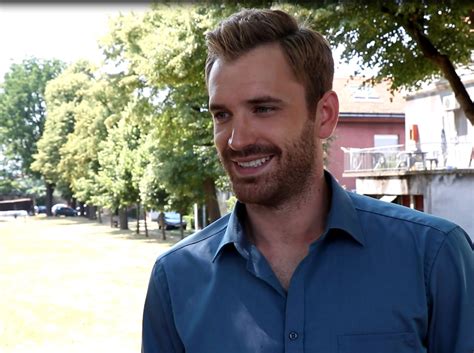 Momčilo Otašević Zvijezda Nove Hrvatske Serije Partnerka Mu Nives