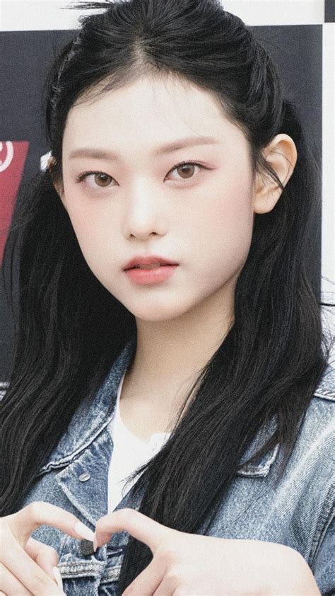 리바이스 뉴진스 강해린 포토월