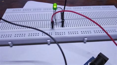 أردوينوببساطة 2 تشغيل ليد واطفائه عن طريق الاردوينو Youtube