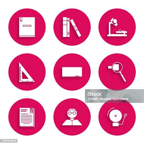 칠판 학생 울리는 알람 벨 돋보기 파일 문서 및 종이 클립 삼각형 눈금자 현미경 및 노트북 아이콘을 설정합니다 벡터 개념에 대한 스톡 벡터 아트 및 기타 이미지 Istock