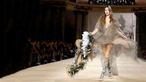 Paris Fashion Week Fallwinter 20252026 By Vivienne Westwood