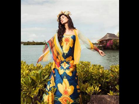 Best Nargis Fakhri Instagram Pics That Are Beautiful Gracious Filmibeat