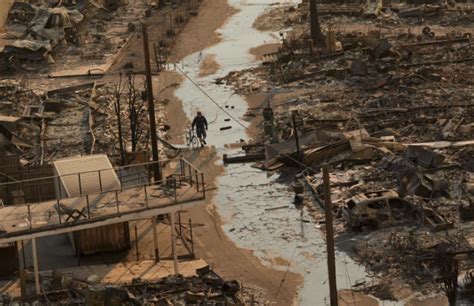 لاس اینجلس میں تین روز بعد بھی آگ پر قابو نہ پایا جا سکا، 150 ارب ڈالر