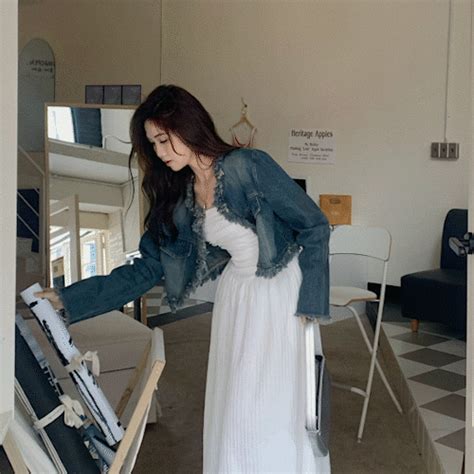 봄신상 여름코디 빈티지 테슬 노버튼 청자켓 루즈핏 긴팔 데님 진청 크롭자켓 레이어드 캐주얼 숏재킷 데님자켓 여름자켓 시크룩 데일리룩 대 여성