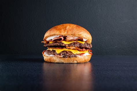 We Ve Been Eating Burgers Wrong This Whole Time Newsweek